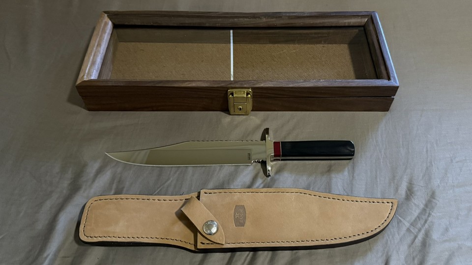 Buck Knives Custom 916 Bowie w/Walnut Display Case | eBay