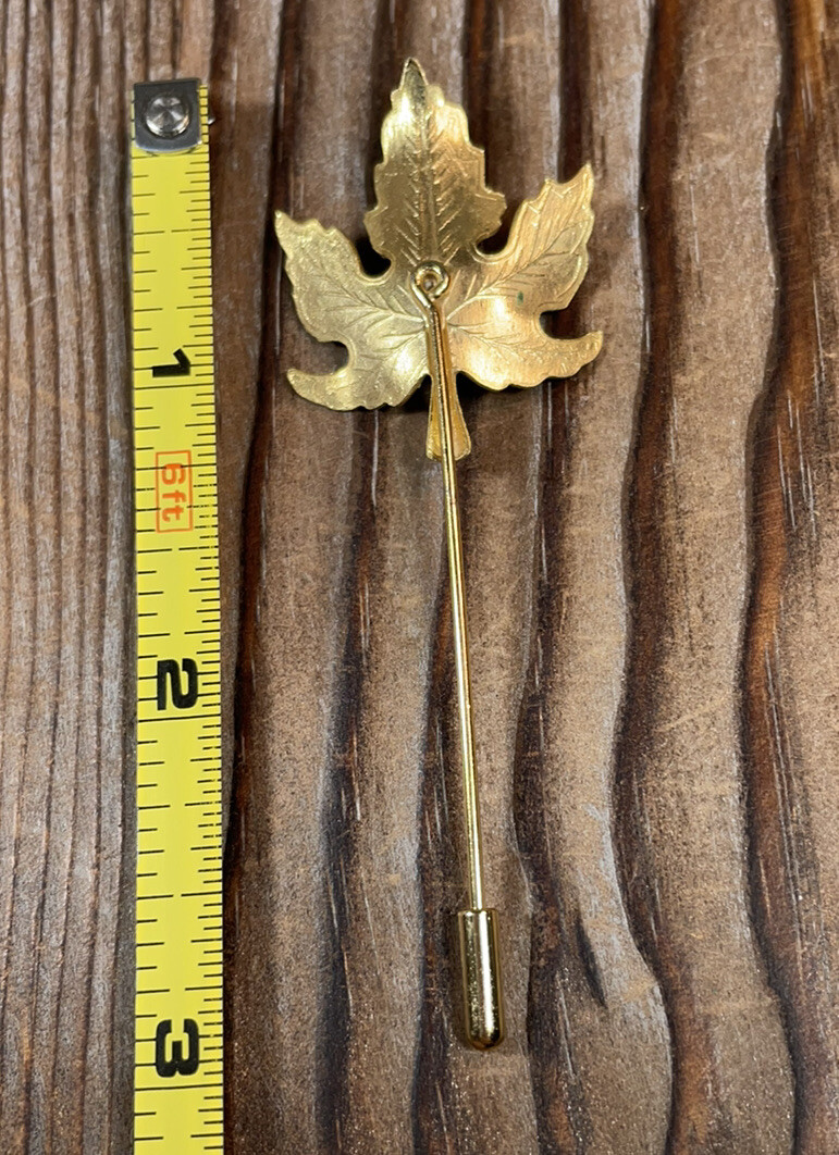 Maple Leaf stick lapel hat pin gold tone green guilloche enamel | eBay