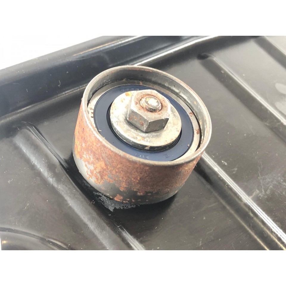 KTM 500 GS K4 [1983 Rotax] - Engine cover belt box with tension roller ...