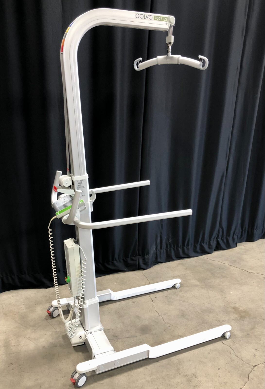 LIKO GOLVO 7007 ES MOBILE POWER PATIENT LIFT, battery Charger & NEW ...