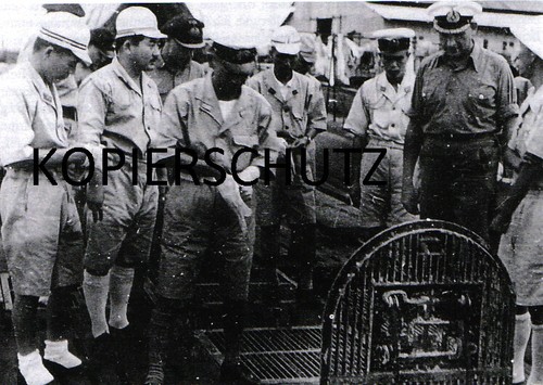 U-Boot-Krieg FOTO U 178 KOMMANDANT WILHELM SPAHR IN STÜTZPUNKT PENANG ...