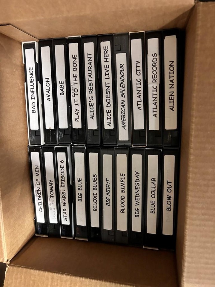 32 USED S-VHS VIDEOTAPES WITH D-VHS HD RECORDED CONTENT | eBay