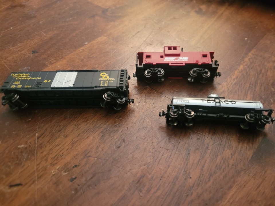 Set of 8 Bachmann N Scale Trains CSX Locomotive 6420 Norfolk southern ...