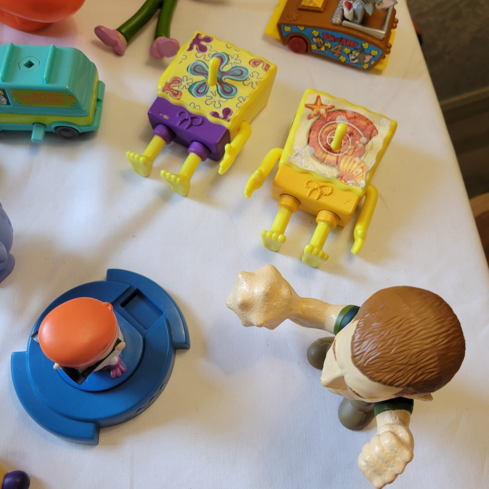 Lot Of 25 Vintage Fast Food Toys/Other Figurines Burger King McDonalds ...