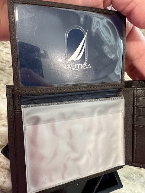 Nautica Men's Pebble Bi-Fold Brown Passcase Wallet NEW | eBay
