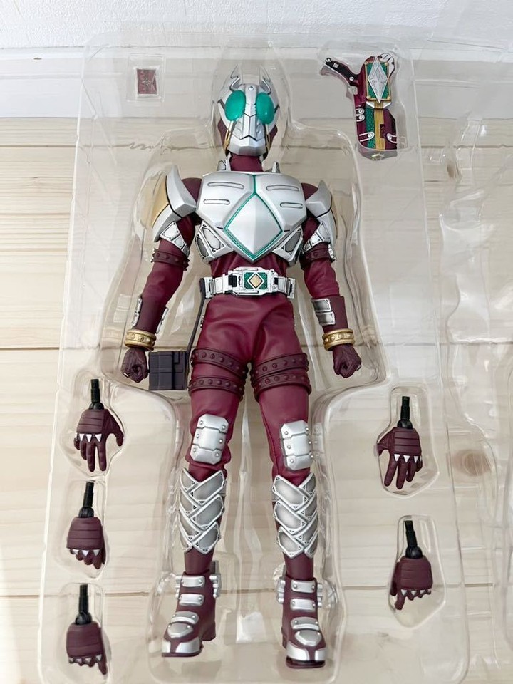 Medicom Toy RAH Kamen Rider Garren 1/6 Kamen Rider Blade | eBay