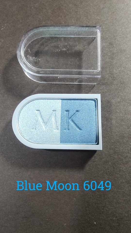 Signature Eye Color by Mary Kay. Disc'd. Compacts & Brush - Combine ...