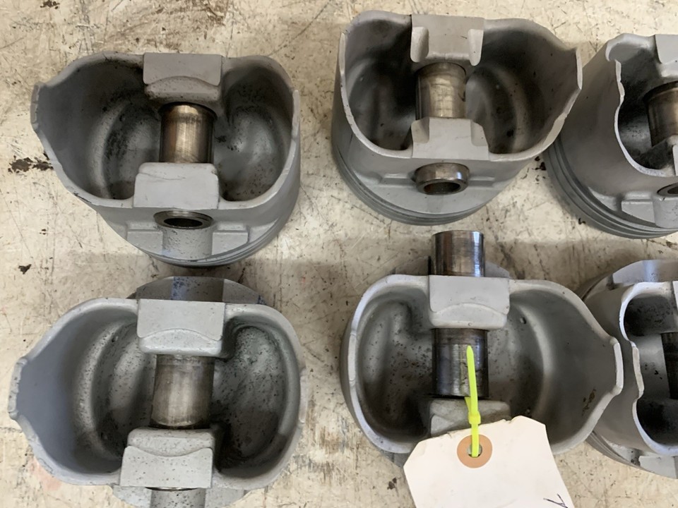 TRW PISTONS L2349 1970 454 LS6 STANDARD BORE WITH CLOSED CHAMBER HEADS ...