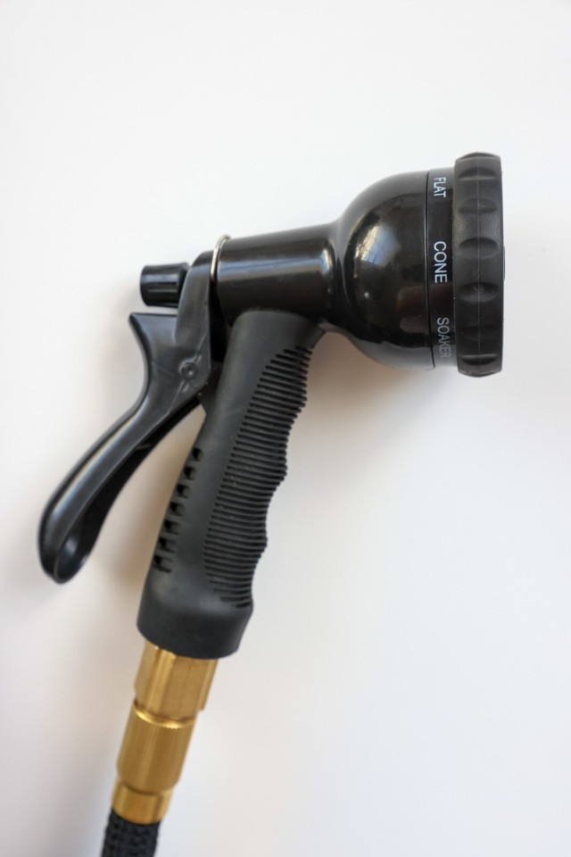 50 ft Expandable Rubber Garden Hose 7-Function Spray Nozzle LightweighT ...