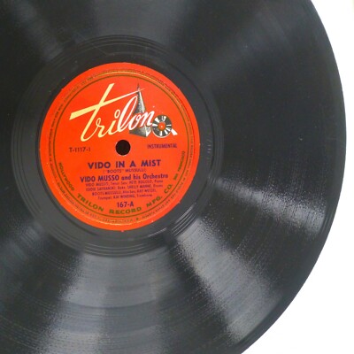 Vido Musso & His Orch. 78 Vido In A Mist / Gone With Vido on VG+ TRILON ...