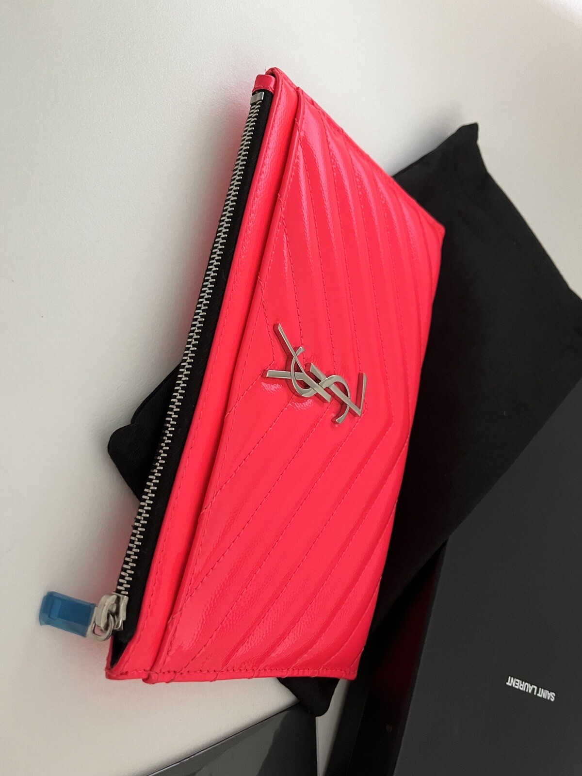 YSL Saint Laurent Bill Pouch Neon Pink - Gem