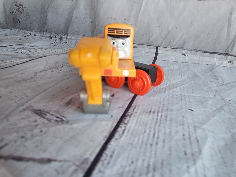 Thomas & Friends Wooden Railway Oliver the Orange Excavator CDK37 Train ...