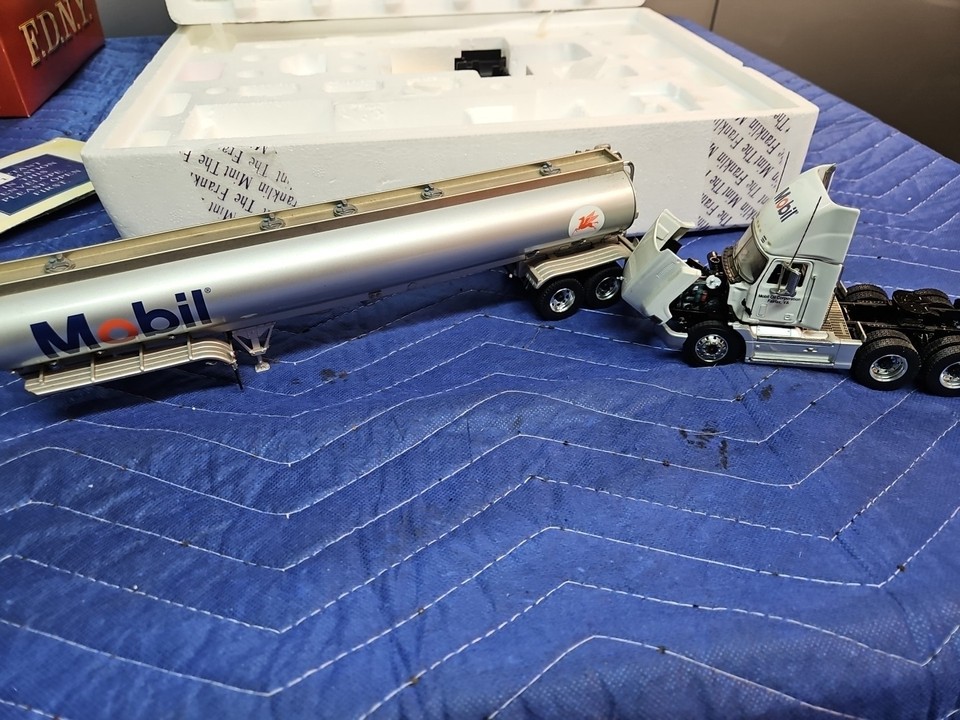 Franklin Mint 1/43 Scale Mobil Gas Tanker Semi Truck & Trailer In Box ...