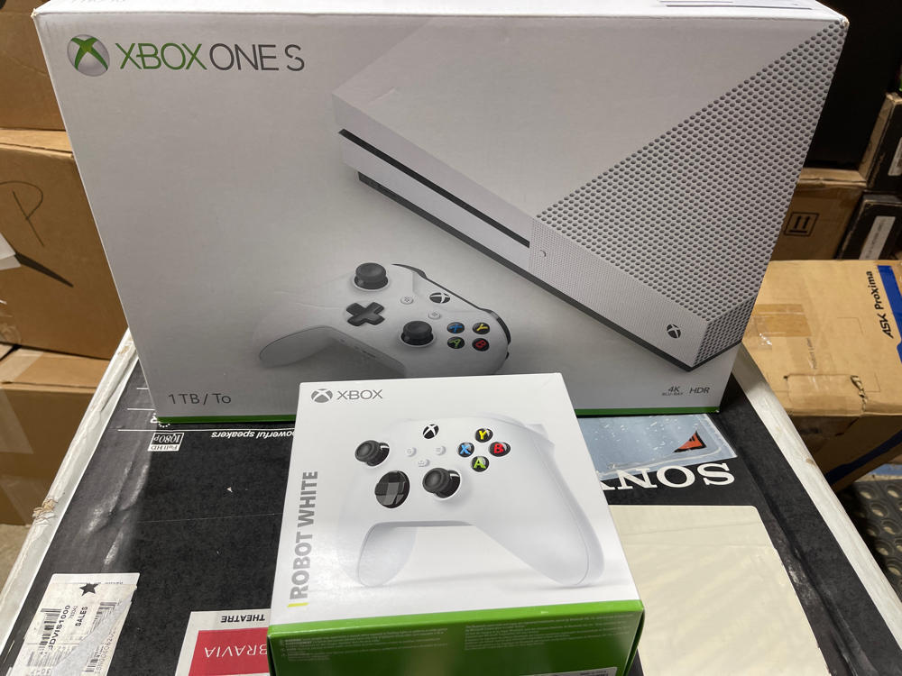 Xbox One Open Game Box