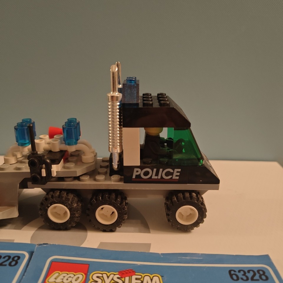 LEGO Town Police 6328 Helicopter Transport: Complete Partial ...