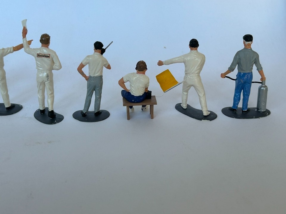 Monogram Painted Track Officials Figures for 1/32 scale slot car tracks ...