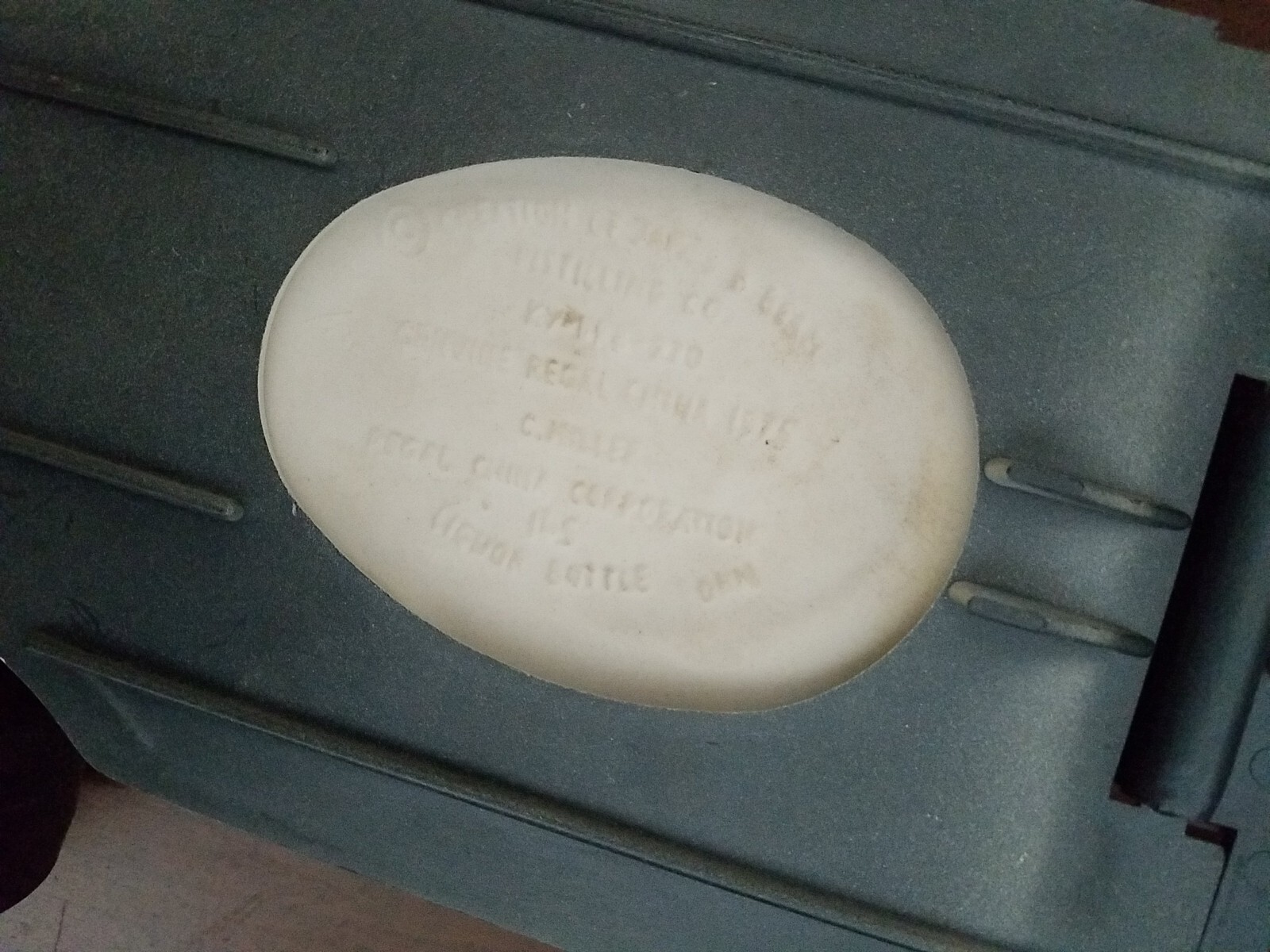 Vintage Dan Gurney Racing Jorgensen Steel Olsonite Race Car Decanter | eBay