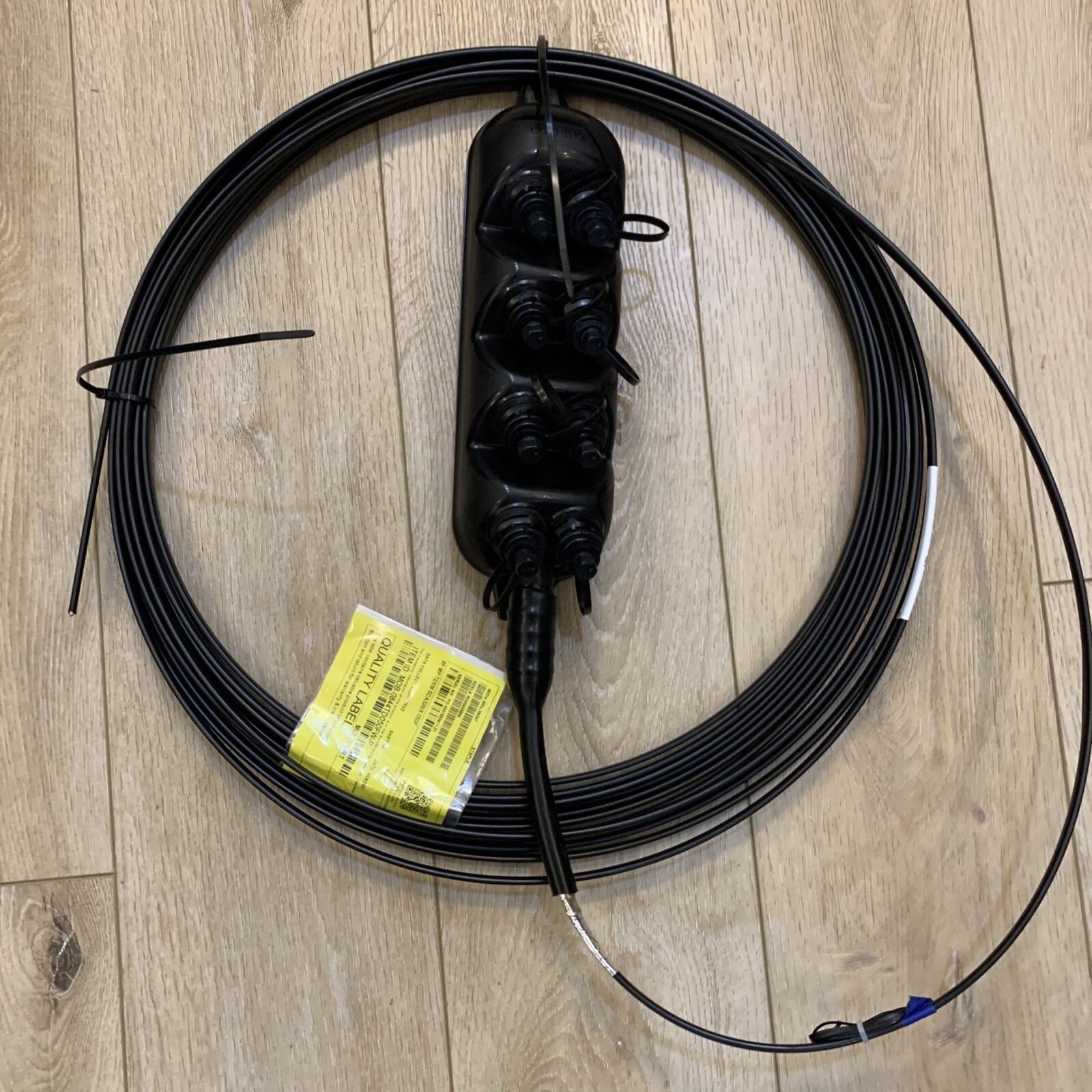 Corning Mob-0844fd025fw-p Optisheath Multiport Terminal Stubbed 8-port ...