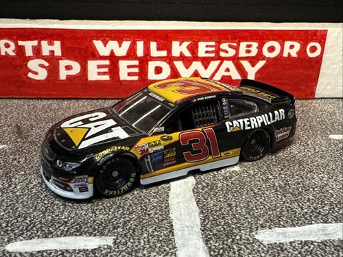 2015 Ryan Newman #31 CATERPILLAR NASCAR LIONEL 1/64 Diecast Loose | eBay