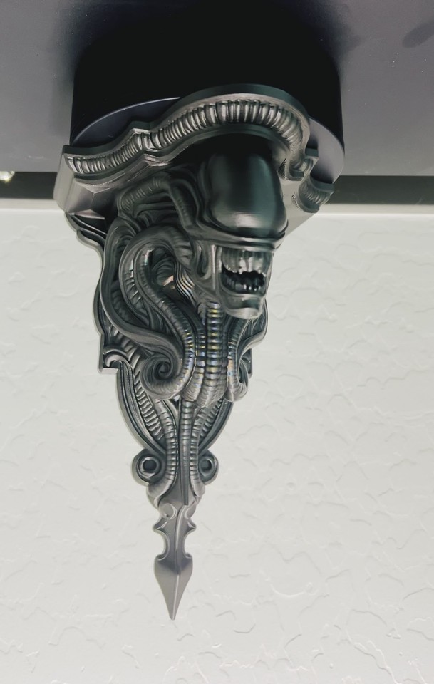 Alien xenomorph wall shelf | eBay