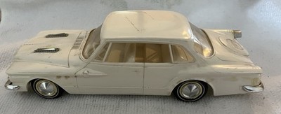 SMP 1961 Valiant Model Kit Built | eBay