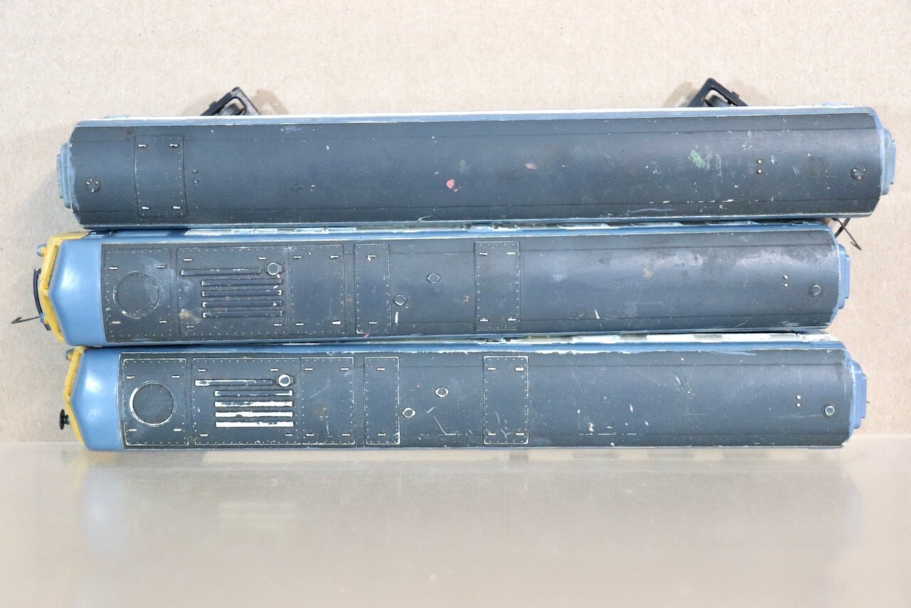 TRIANG HORNBY R555 RE PAINTED BR BLUE PULLMAN DMU LOCOMOTIVE 3 CAR SET ...