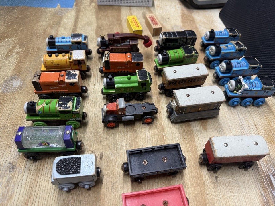 Thomas Tank Engine Train & Friends Wooden Magnetic Mixed Lot of 27 ...