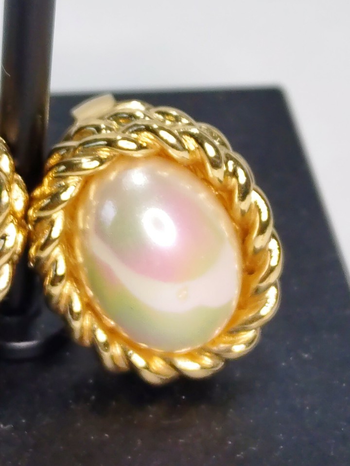 Christan Dior Oval Pearl Like Gold Tone Clip Vintage Earrings | eBay