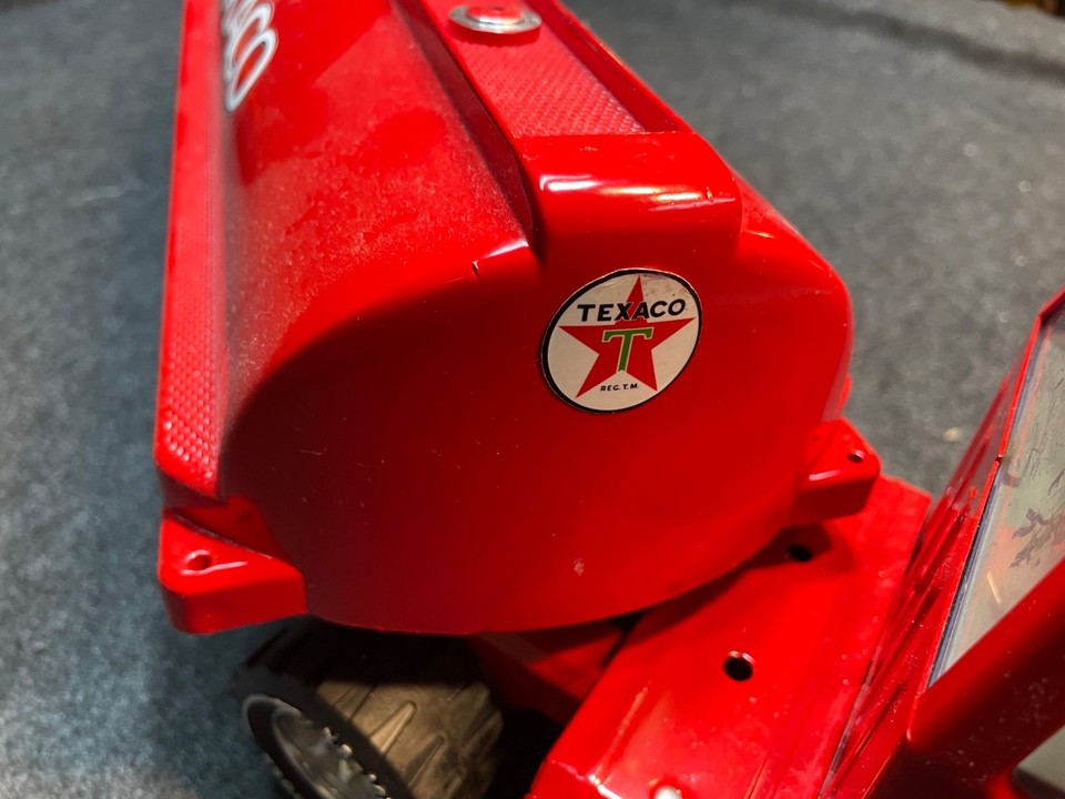 VINTAGE Tonka Fuel Tanker Trailer Texaco Red XR-101 Nozzle Hose Semi ...