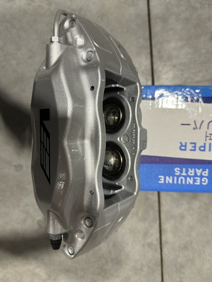2004-07 CTS-V Silver 4 Piston Front Right passenger Side Brembo GM ...
