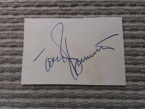 Tony Bennett - Cut Autograph - 2" x 3 1/4" | eBay