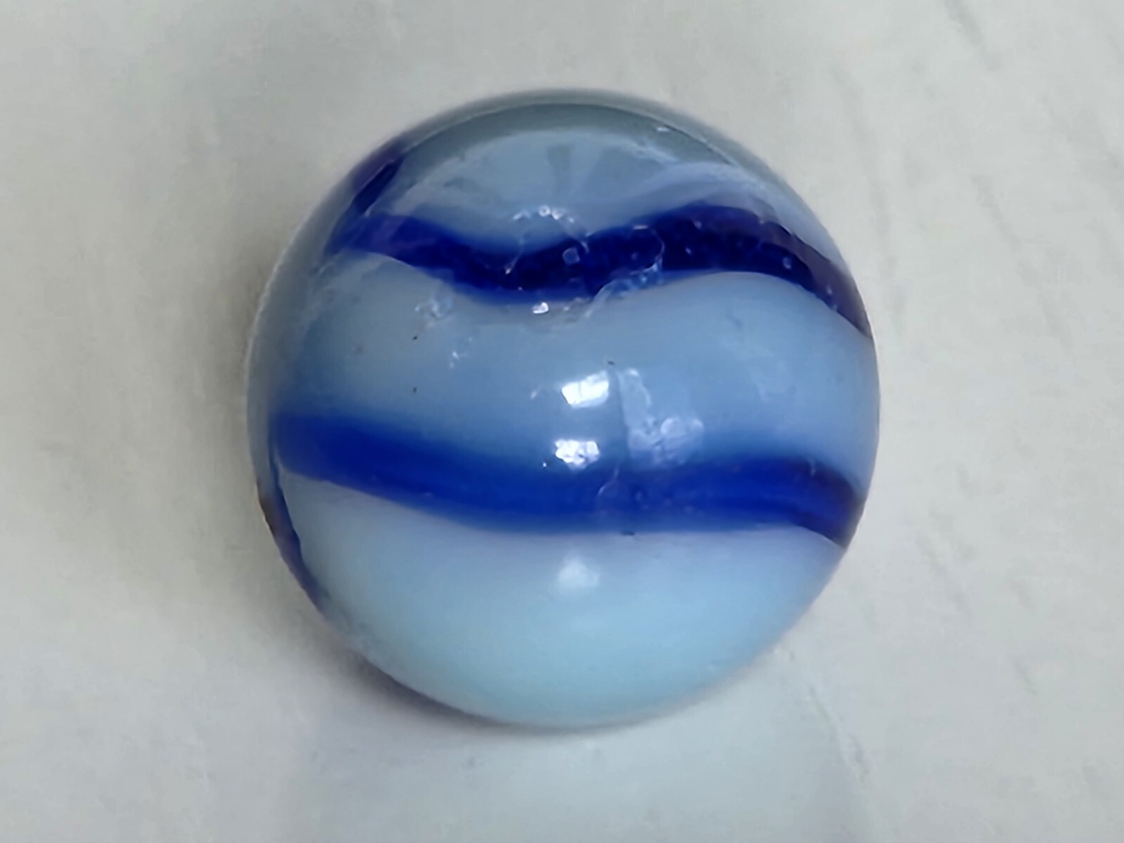 Vintage Akro Agate Moss Agate Patch Shooter Marble 5/8in Diameter White ...