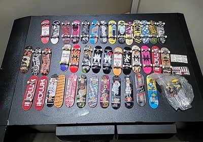 Huge Tech Deck Lot Modern And Retro / Orig 40 Boards + Stickers And ...