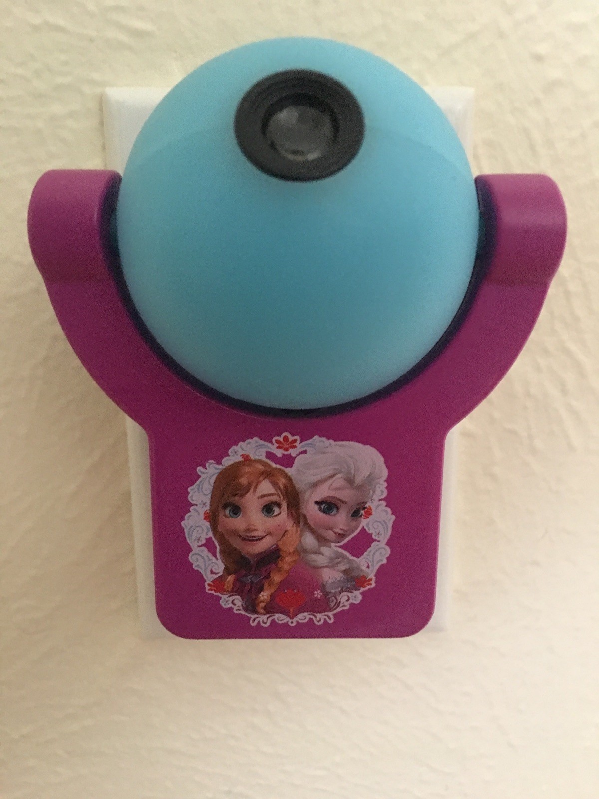 Kids Disney Frozen Projectable LED Plug-In Night Light Colorful Mini ...