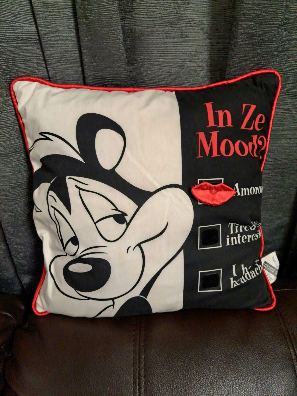 PEPE’ LE PEW “IN ZE MOOD”? PILLOW AMOROUS/TIRED/HAVE A HEADACHE WARNER ...