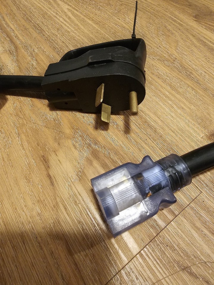 RV POWER ADAPTER PIGTAIL DOG BONE 30 AMP MALE TO 15 FEMALE GENERATOR 10 ...