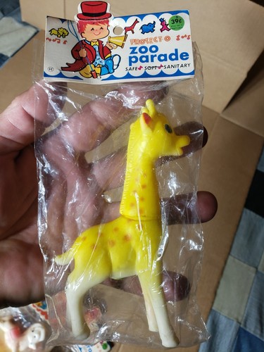 Protect-o Vintage Baby Squeeze Squeak Toy GIRAFFE 1969 NOS MIP Made in ...