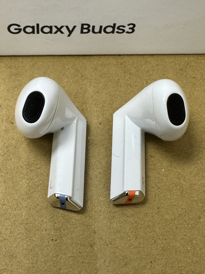 Samsung Galaxy Buds3 SM-R530 True Wireless Bluetooth Left & Right ...