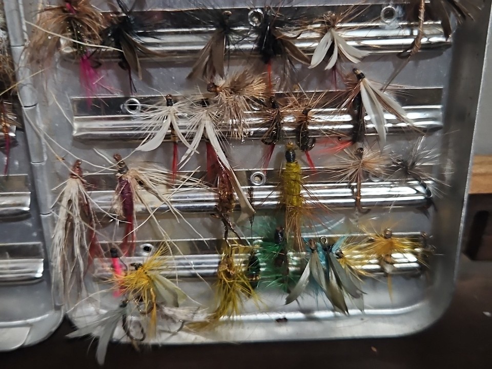 Perrine #92 Fly-fishing Fly Box With 75 + Flies | eBay
