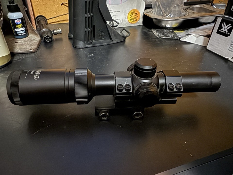 Center Point Tactical 1-4x20 Illuminated Reticle Rifle Scope Red/Green ...