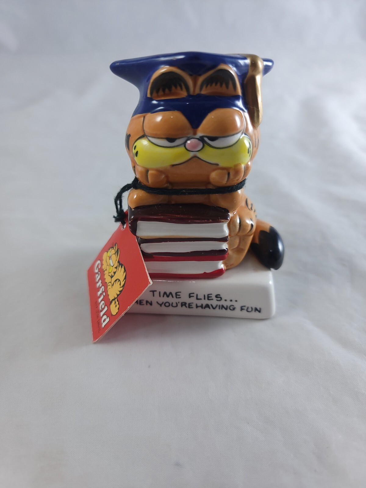 Enesco VTG 1981 Garfield The Cat Time Flies Ceramic Graduation Figure ...