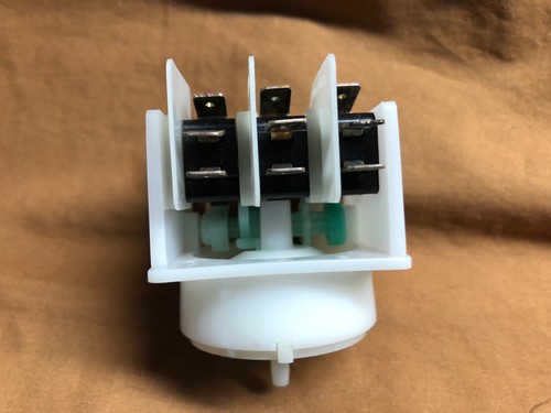 Pres-AirTrol MCG311A center spout green cam 4 function air sw (Old Stock) #5522 | eBay