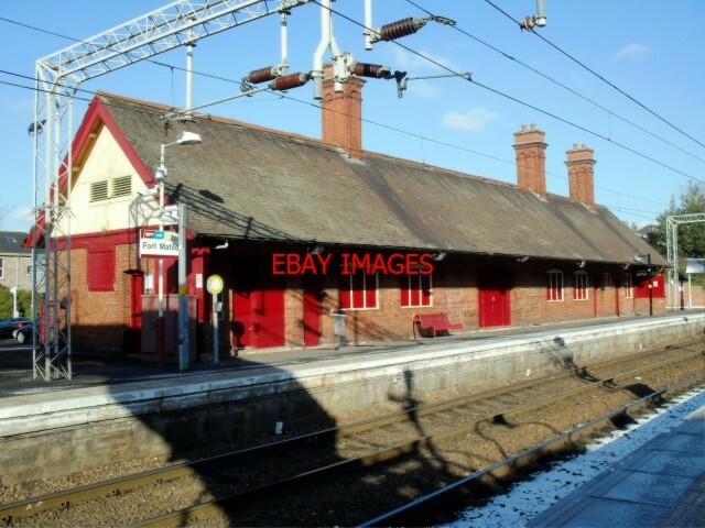 PHOTO FORT MATILDA RAILWAY STATION 2010 GOUROCK - GREENOCK. CALEDONIAN ...