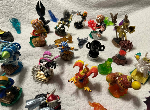 Activision Skylanders Lot of 32 Assorted Figures | eBay