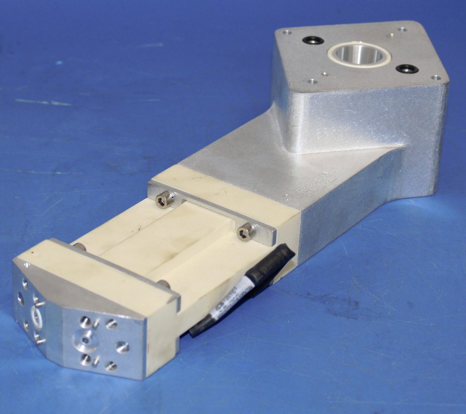 AMAT 0041-64487 OUTPUT MANIFOLD; SIDE I CENTER FLOW CONTROL FRONTIER ...