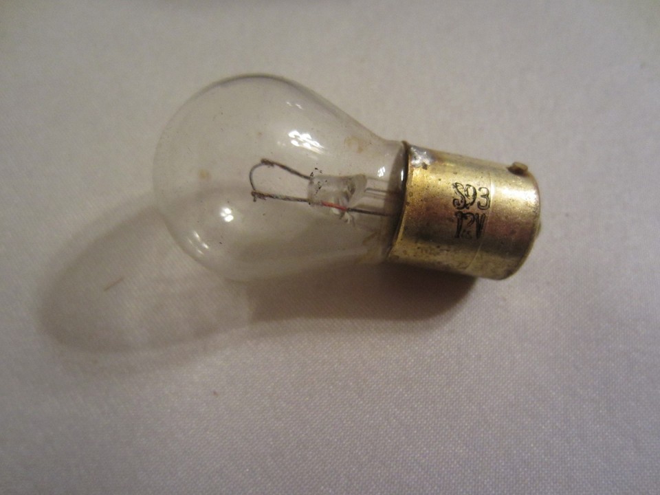 Box of 8 Sylvania 93 S93 12.8V GE93 Miniature Automotive Light Bulbs ...