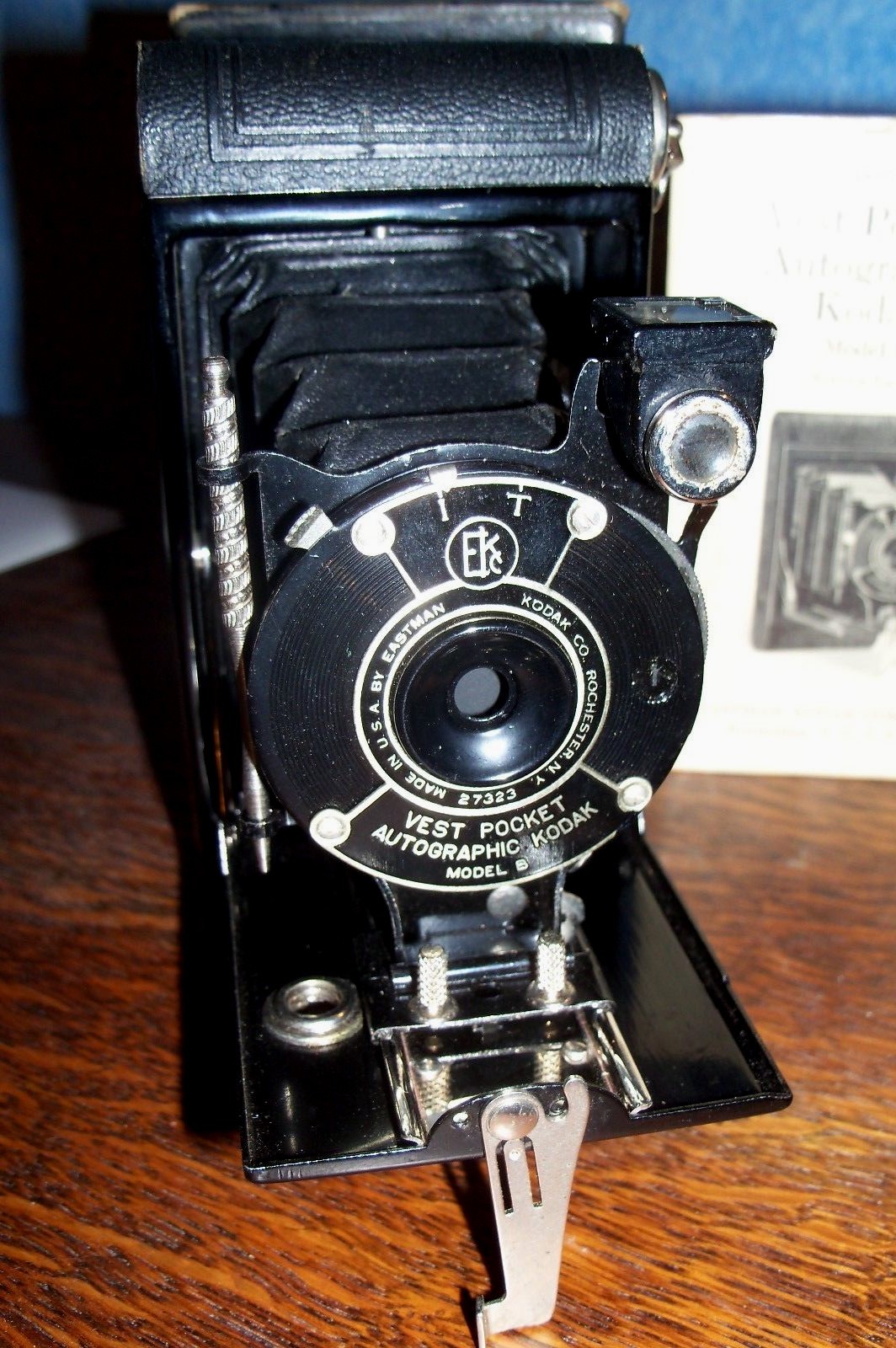 VINTAGE VEST POCKET AUTOGRAPHIC MODEL B CAMERA BY KODAK | eBay