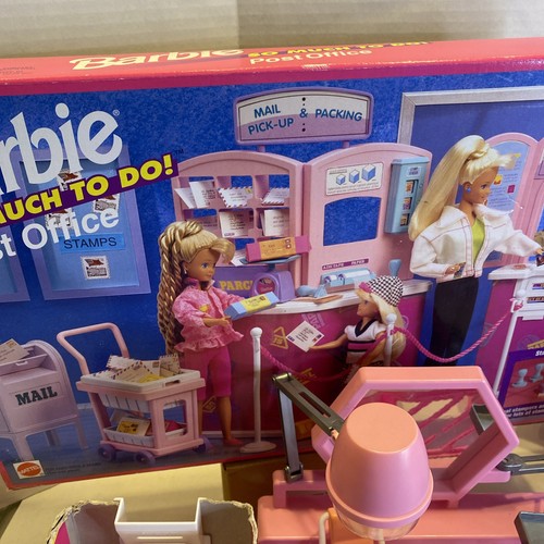 HUGE Vintage Mattel Barbie PlaySet Lot Post Office Beauty Parlor Hair ...
