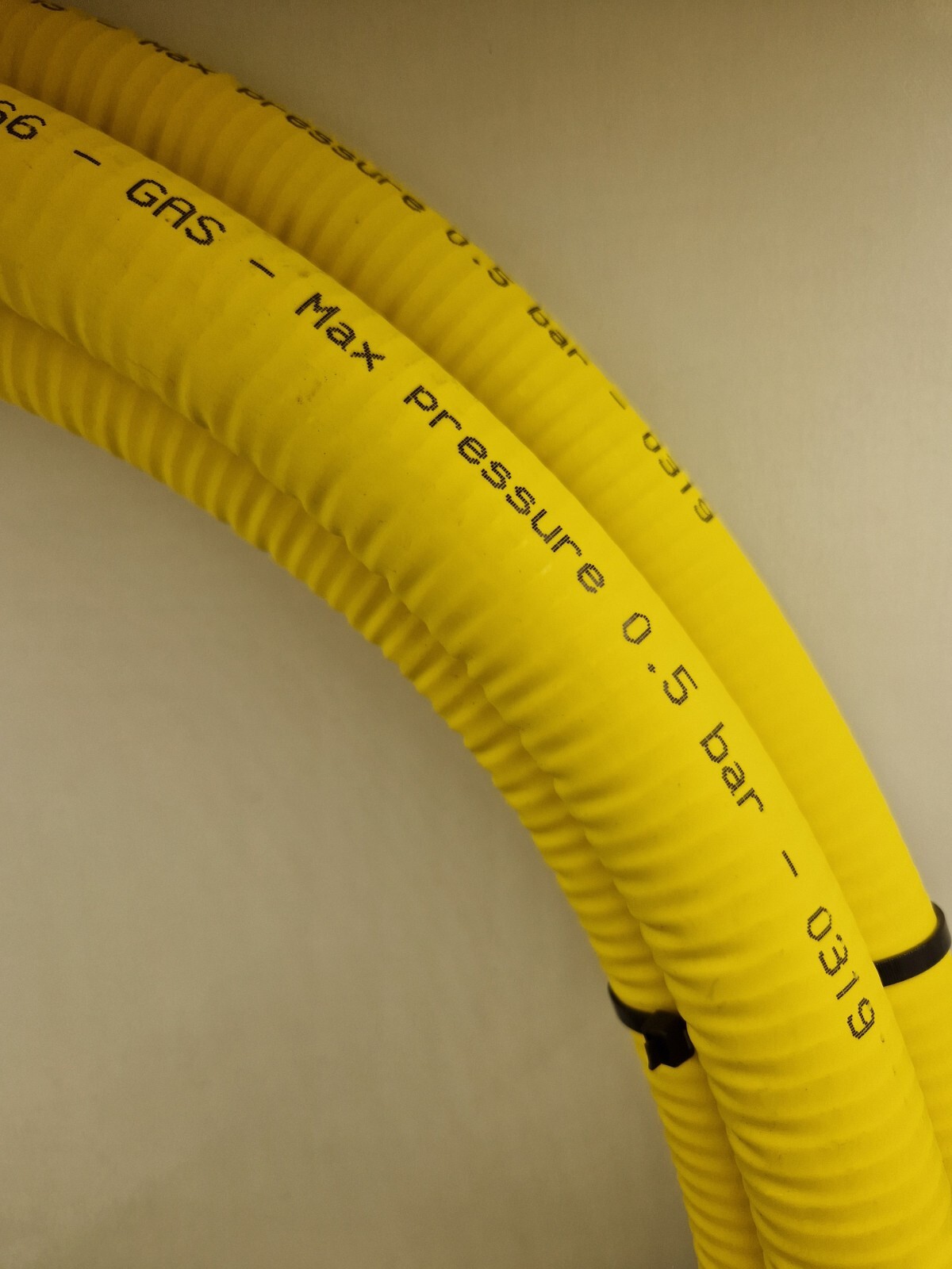 5m 28mm FLEXIGAS PIPE ONLY DN28 CSST Pipe For Gas Tracpipe Alternative ...