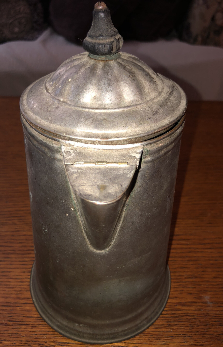 ANTIQUE FARMHOUSE TIN COFFEE POT w/HINGED LID & WOOD HANDLE - 1900’s ...